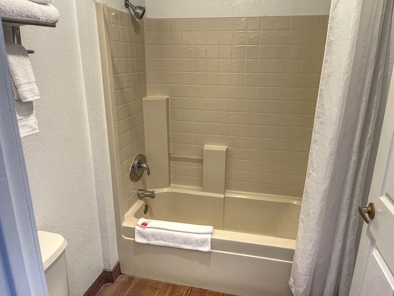 JulianBills.com: Travelodge Merced (Entrance Highway to Yosemite ...