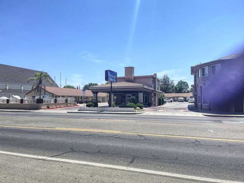 JulianBills.com: Travelodge Merced (Entrance Highway to Yosemite ...